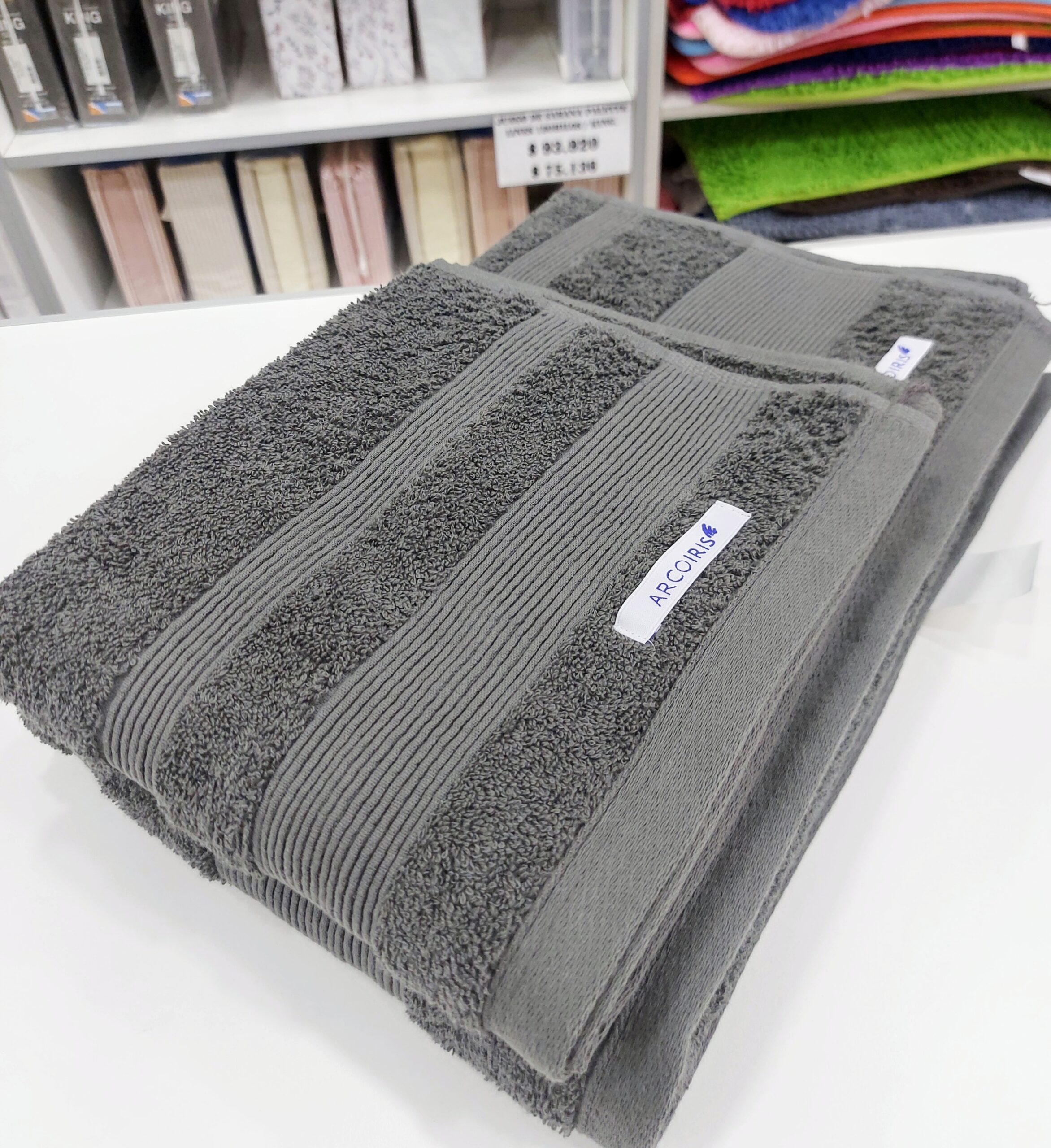 Juego De Toalla y Toallon Arcoiris Detroit/Gris oscuro 500 Grs.100% ...